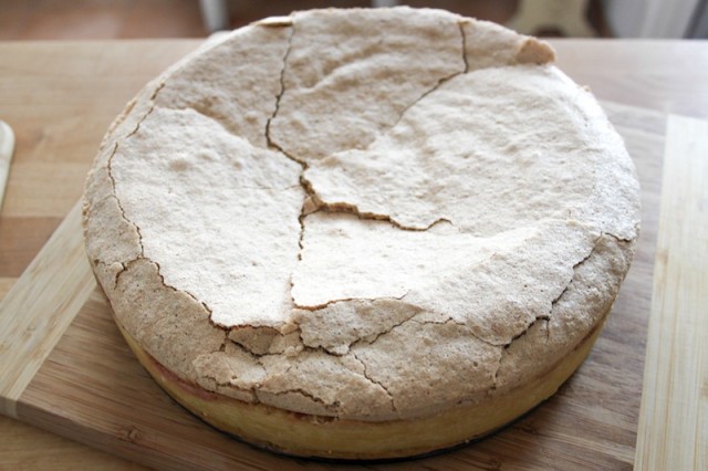 Currant Status: Ripe Red Currant Cake with Almond Meringue – Eat Me ...